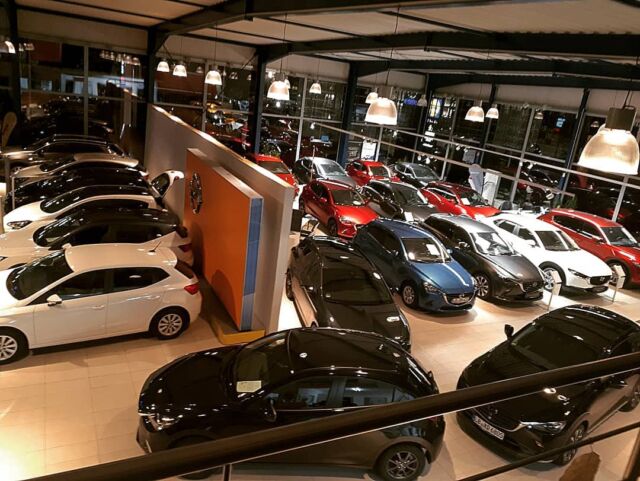 BMW & MINI Autohaus Rhein Ludwigsburg | Autohaus in Ludwigsburg