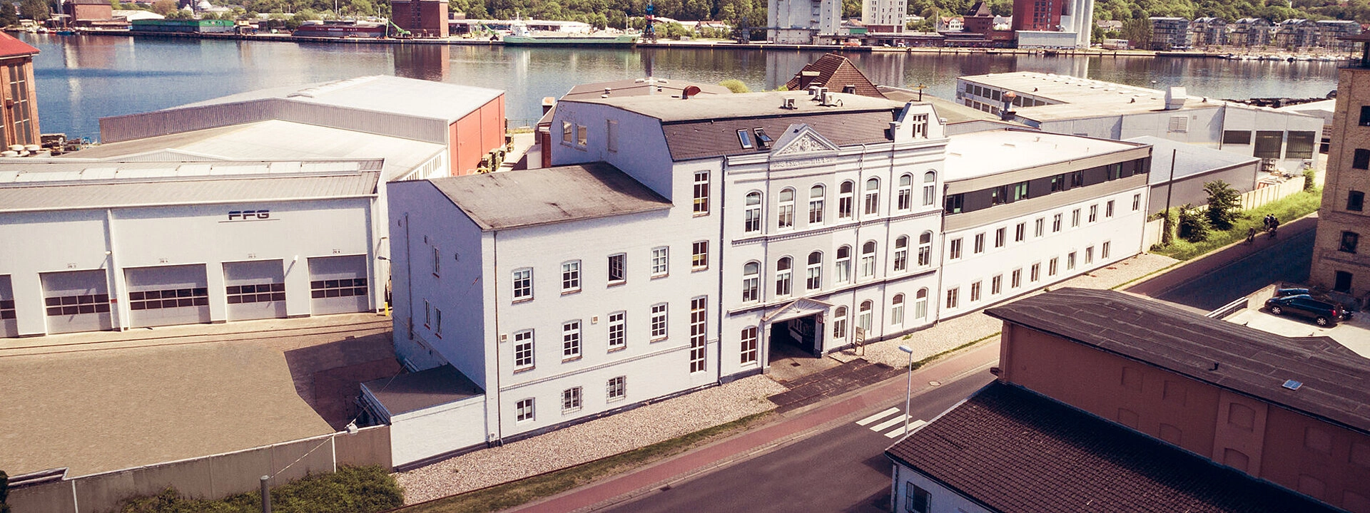 FFG Flensburger Fahrzeugbau GmbH | in Westliche Höhe